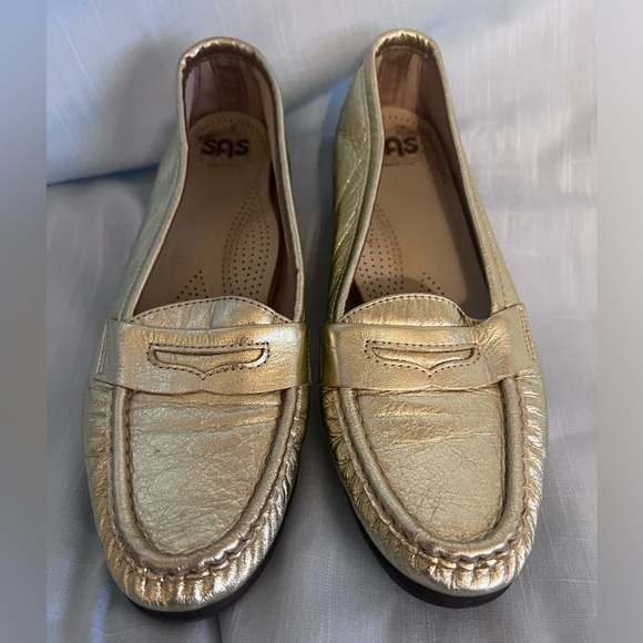 SAS | Shoes | Sas Metallic Gold Loafers 75m | Poshmark